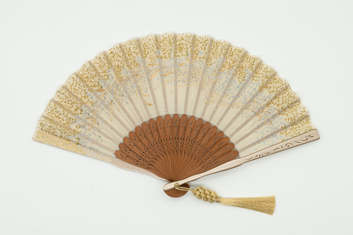 [Comes with a folding fan case and a high-quality paulownia box] Rococ ...